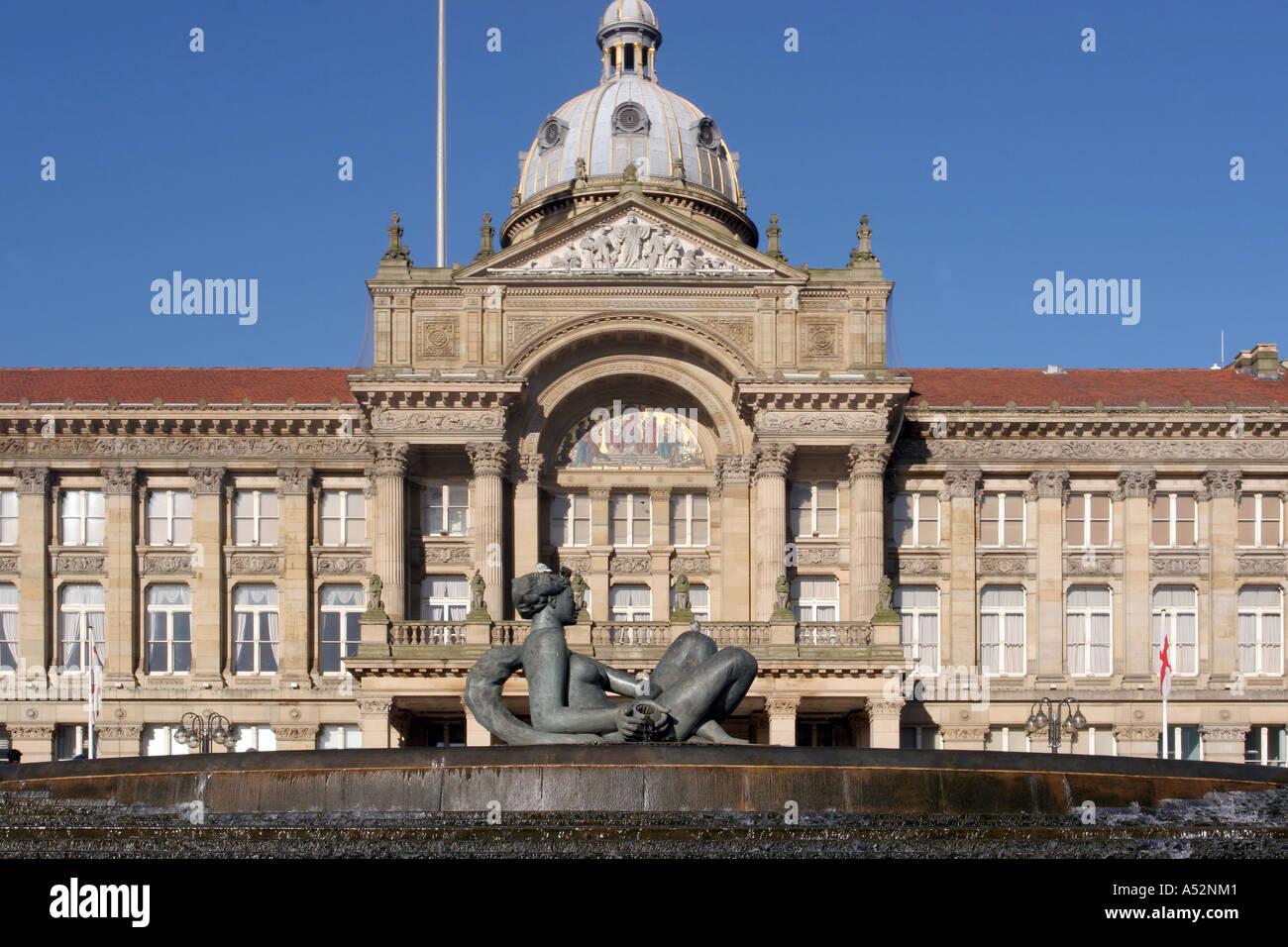 Birmingham river statue hi-res stock photography and images - Alamy
