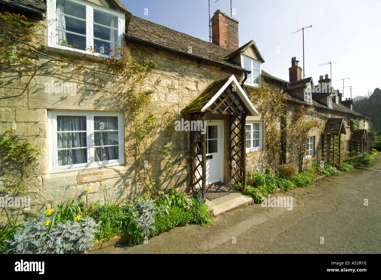 england gloucestershire the cotswolds winchcombe village honey coloured ...