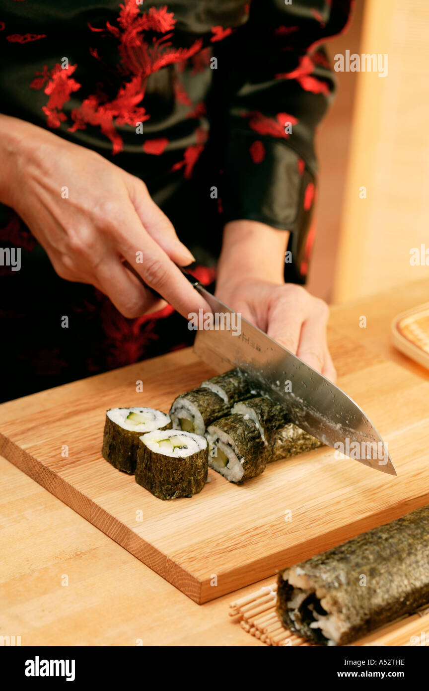 How make rolled sushi step step hi-res stock photography and images - Alamy