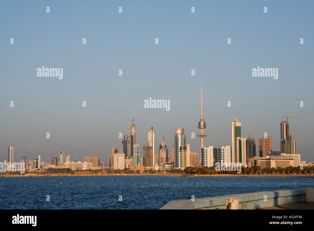 Kuwait communication tower hi-res stock photography and images - Alamy
