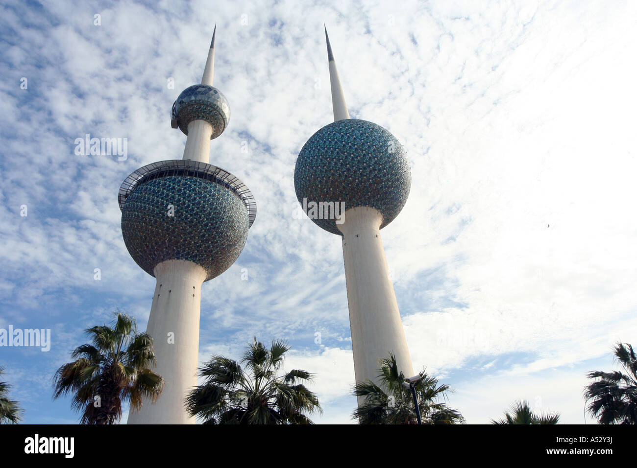 Kuwait towers landmarks hi-res stock photography and images - Alamy