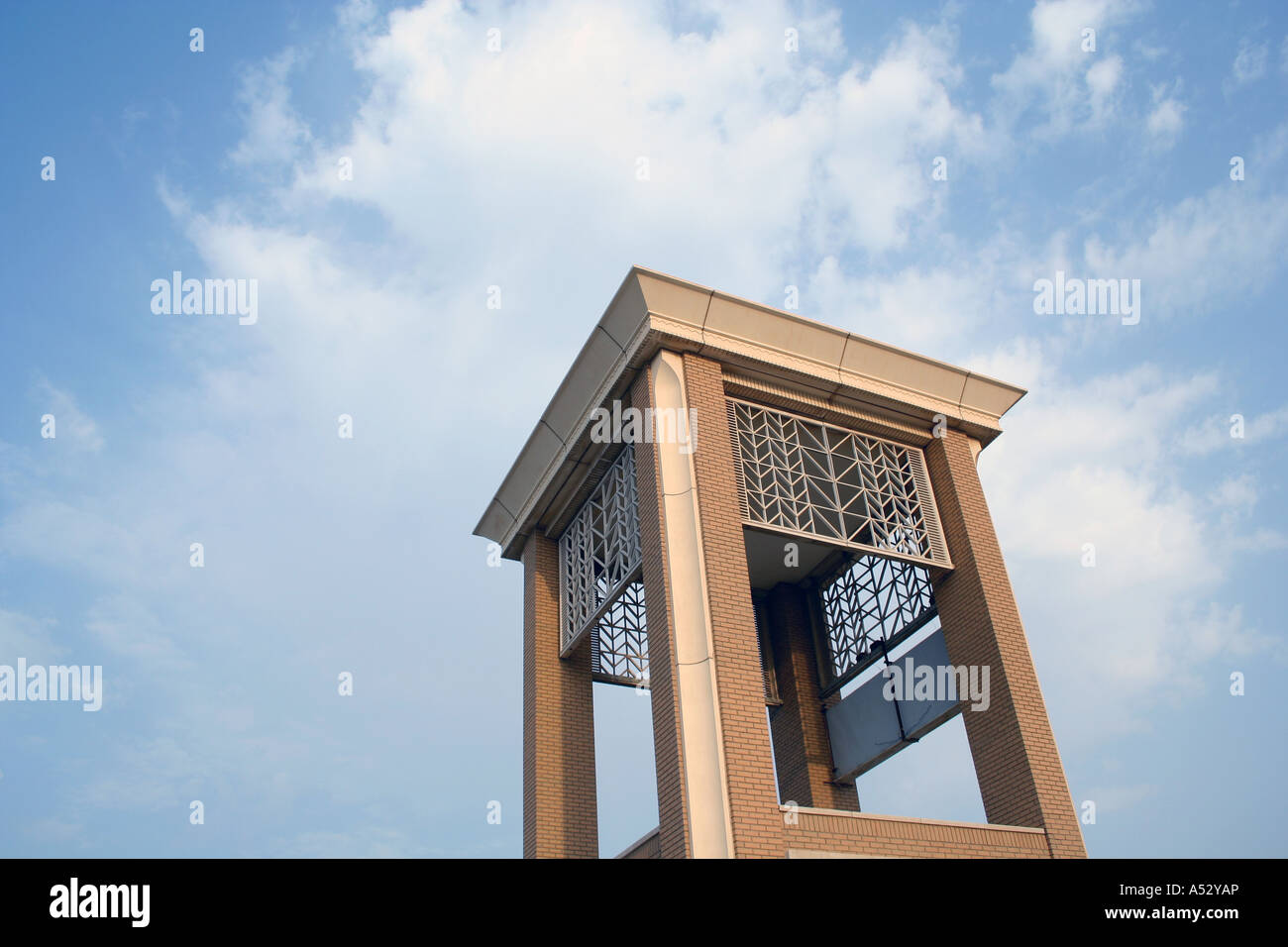 Wind Tower in kuwait Stock Photo - Alamy