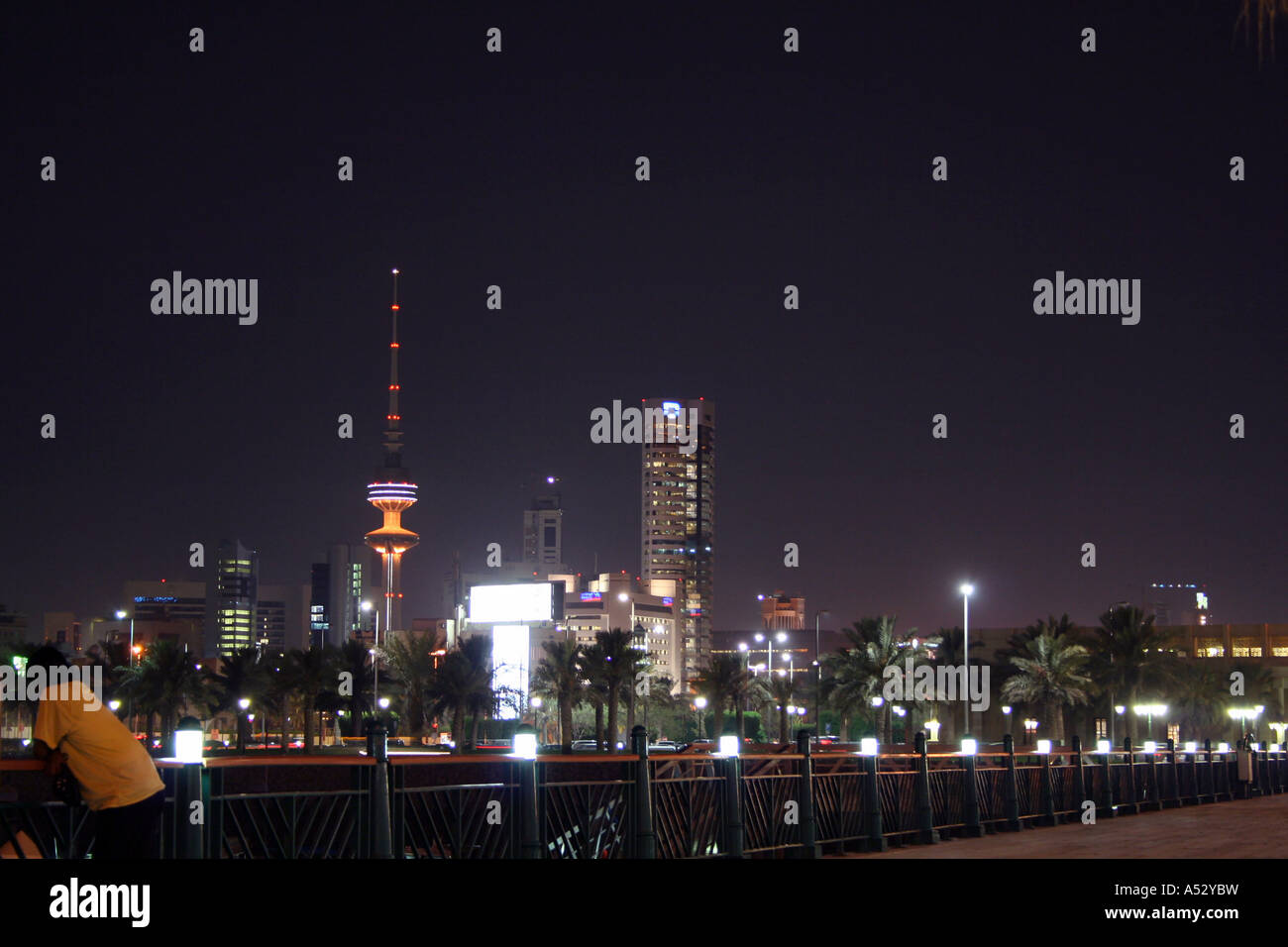 Structures of kuwait hi-res stock photography and images - Alamy