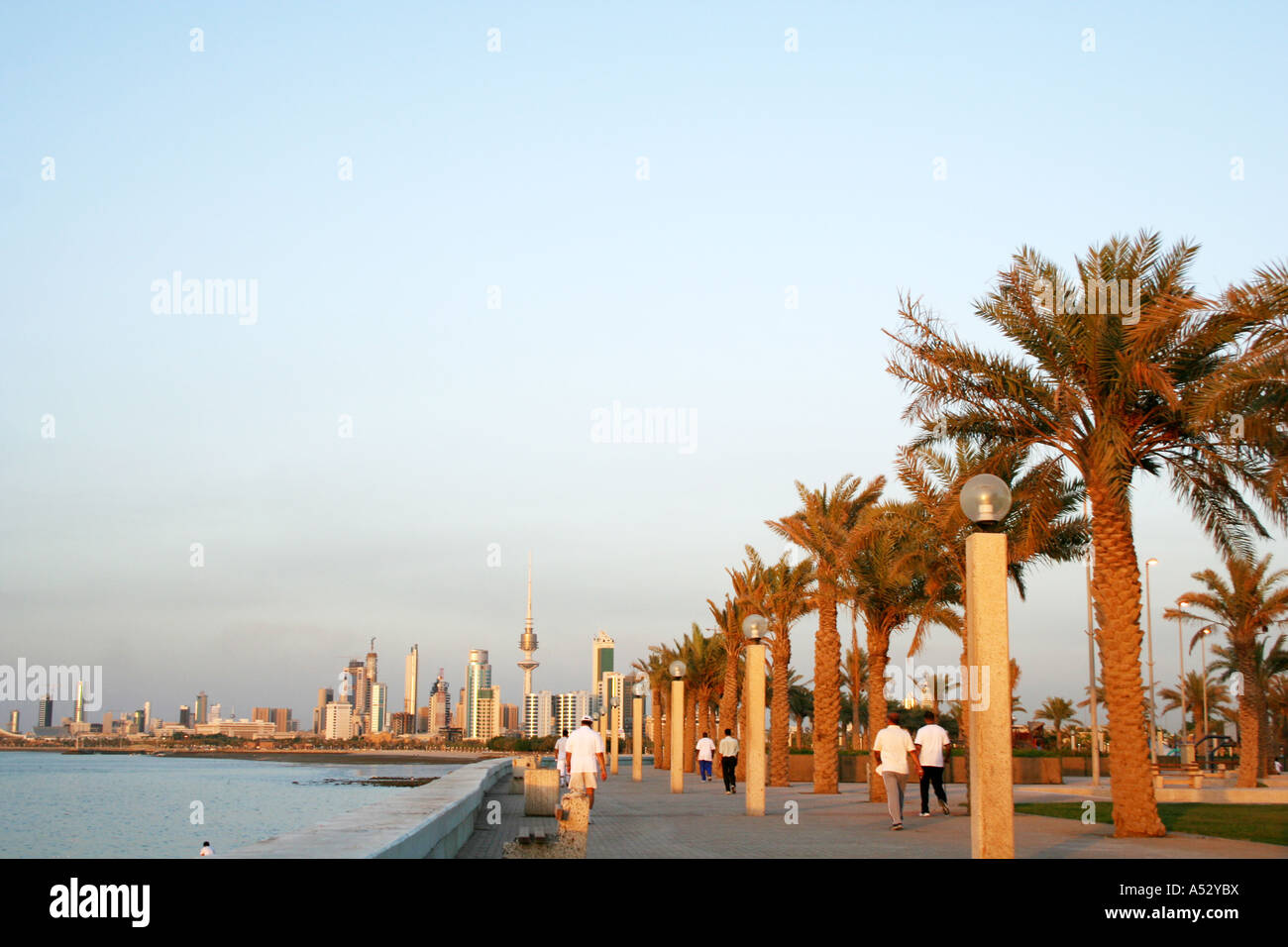 Structures of kuwait hi-res stock photography and images - Alamy