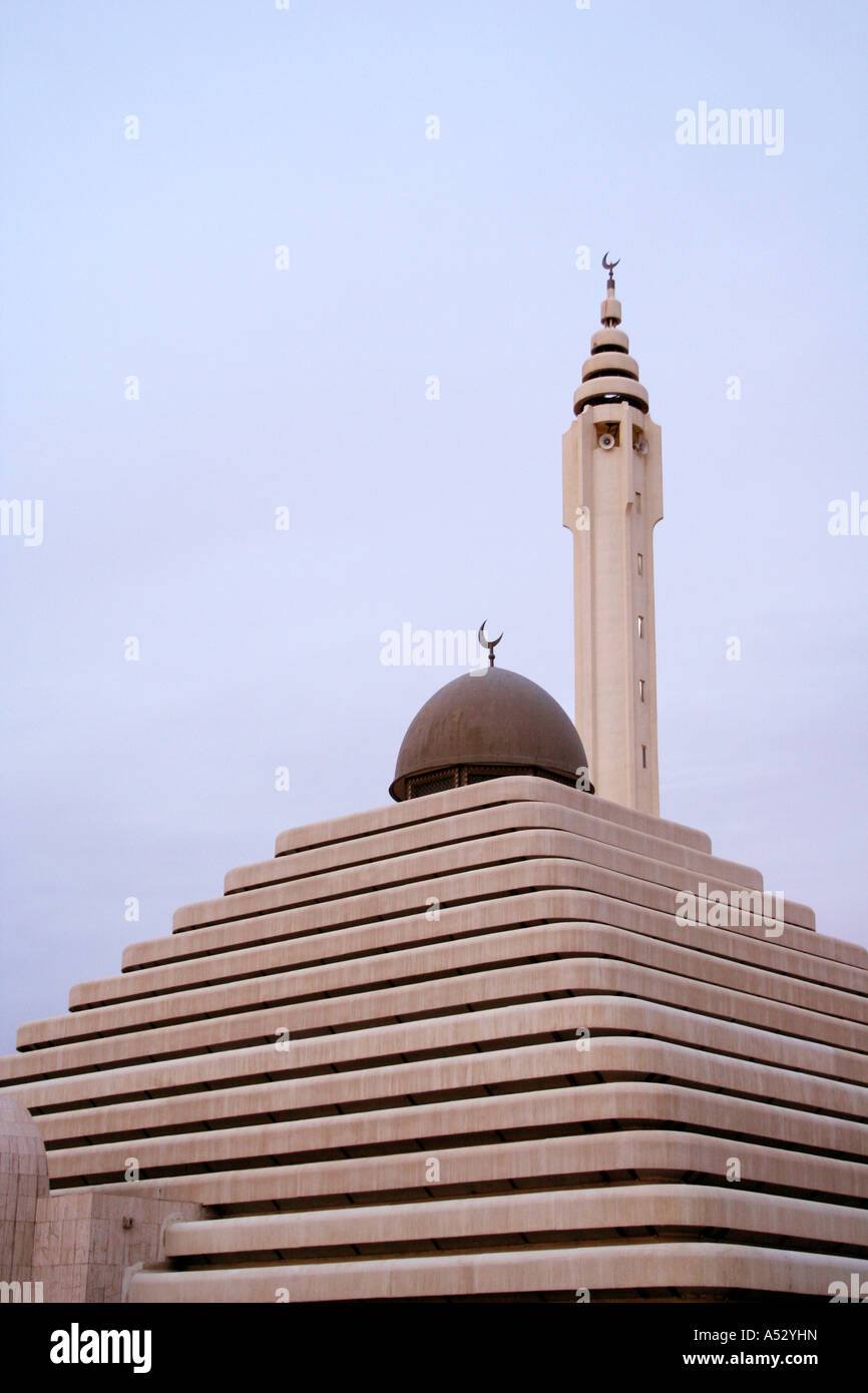 Fatima Mosque in kuwait Stock Photo - Alamy