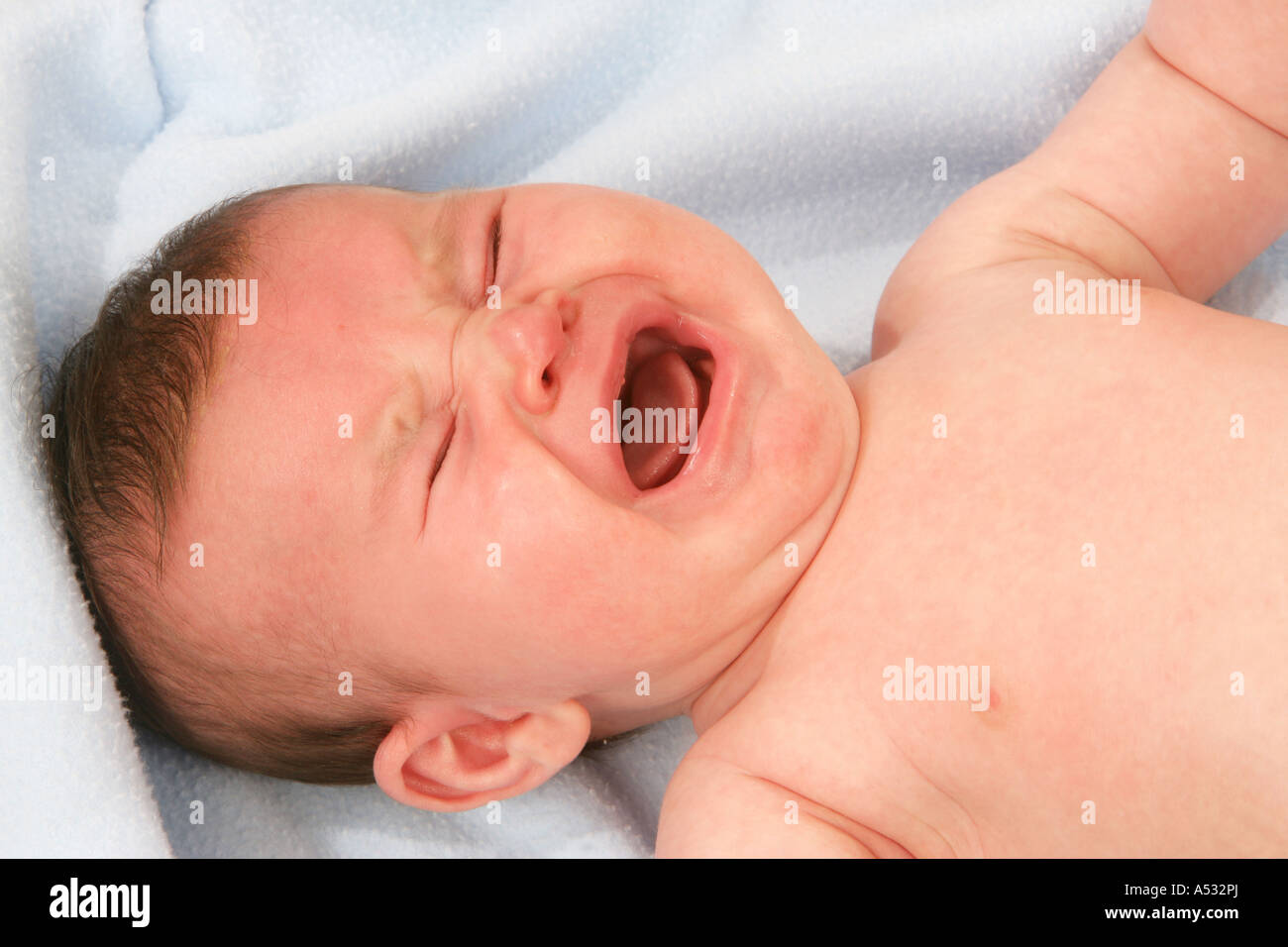 Baby boy crying mum hi-res stock photography and images - Alamy