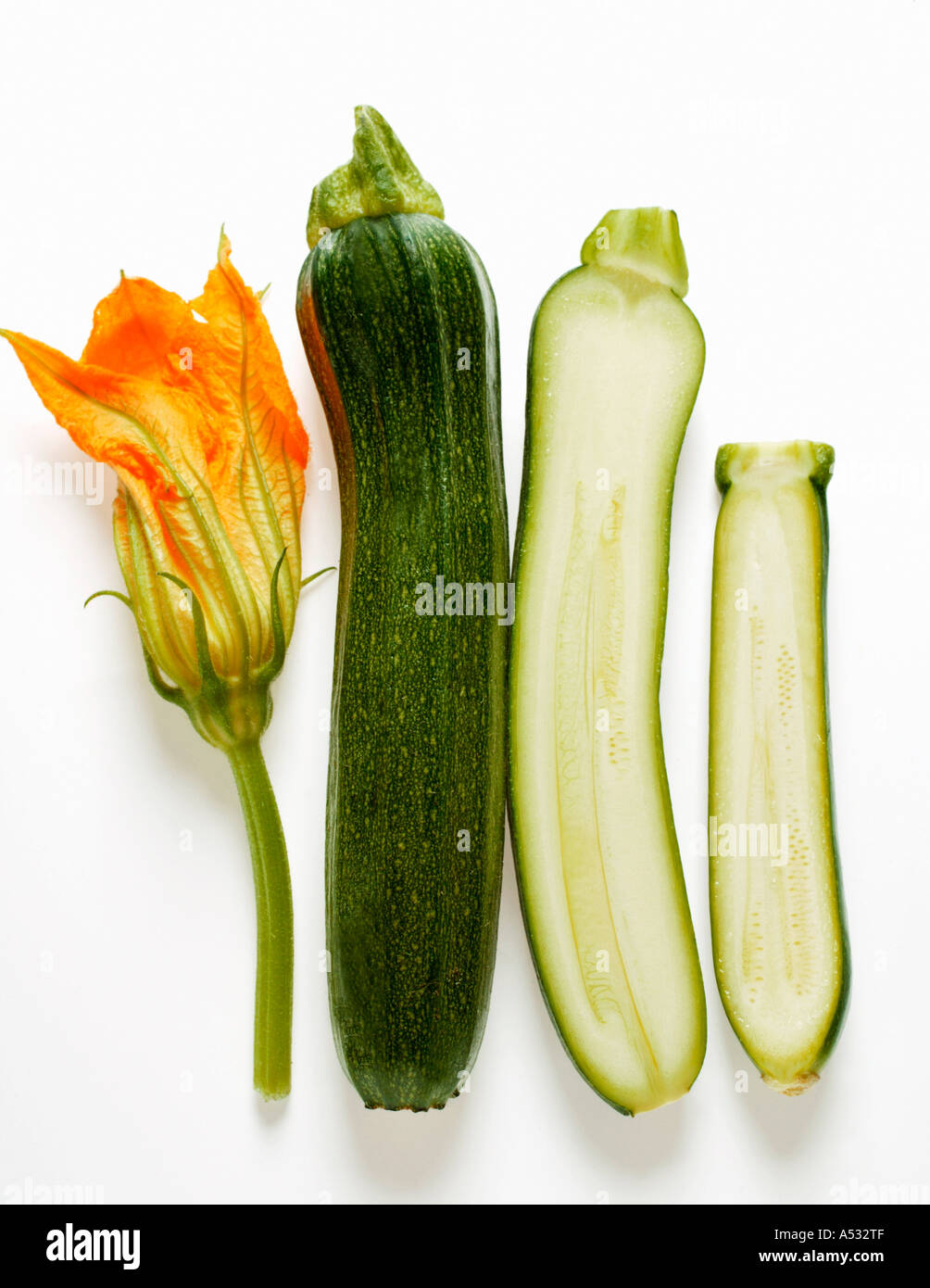 Courgette halves hi-res stock photography and images - Alamy