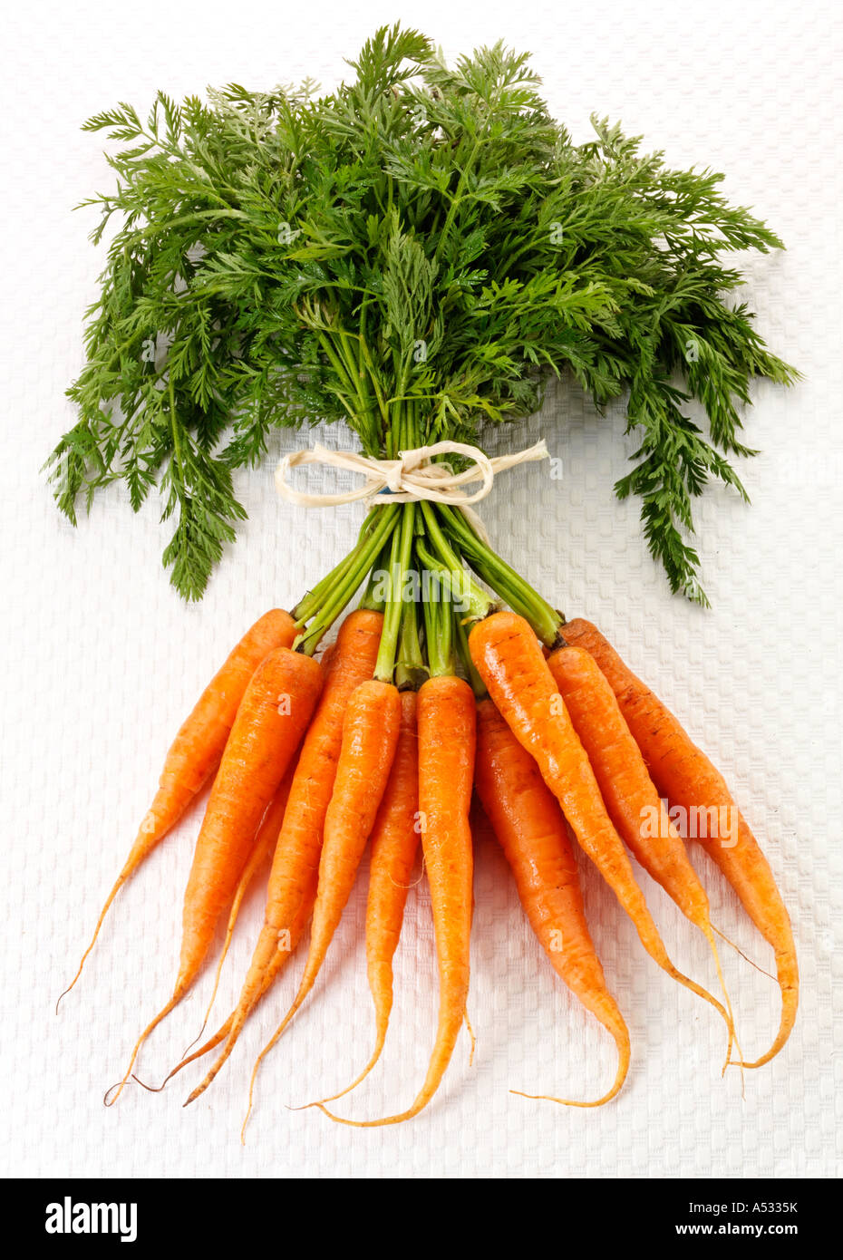 BUNCH OF CARROTS Stock Photo - Alamy