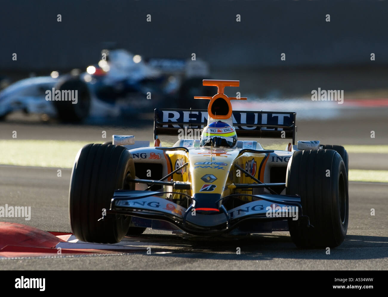 Giancarlo Fisichella (ITA) in the Renault R27 during Formula 1 testing ...