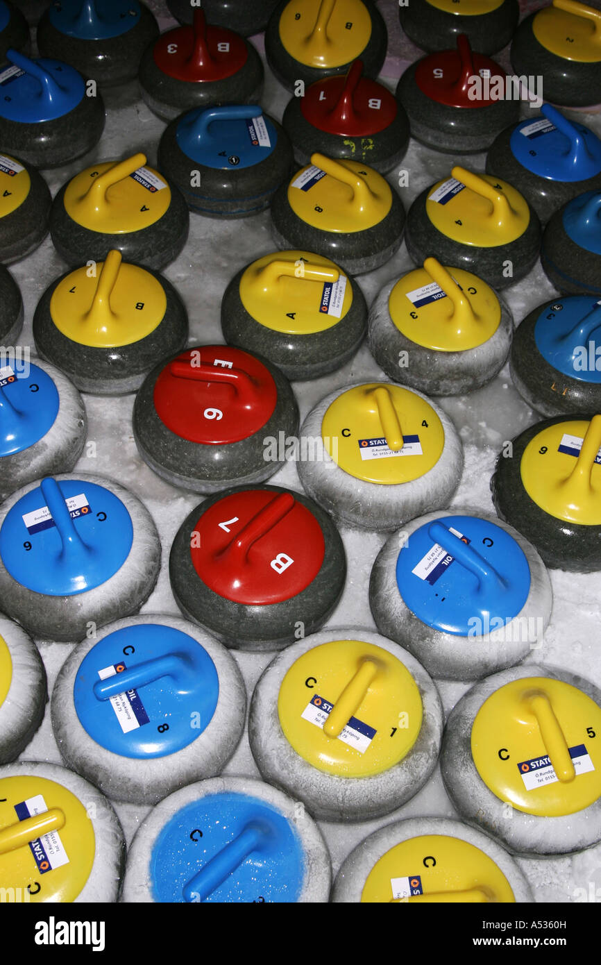 Red curling stones hi-res stock photography and images - Alamy