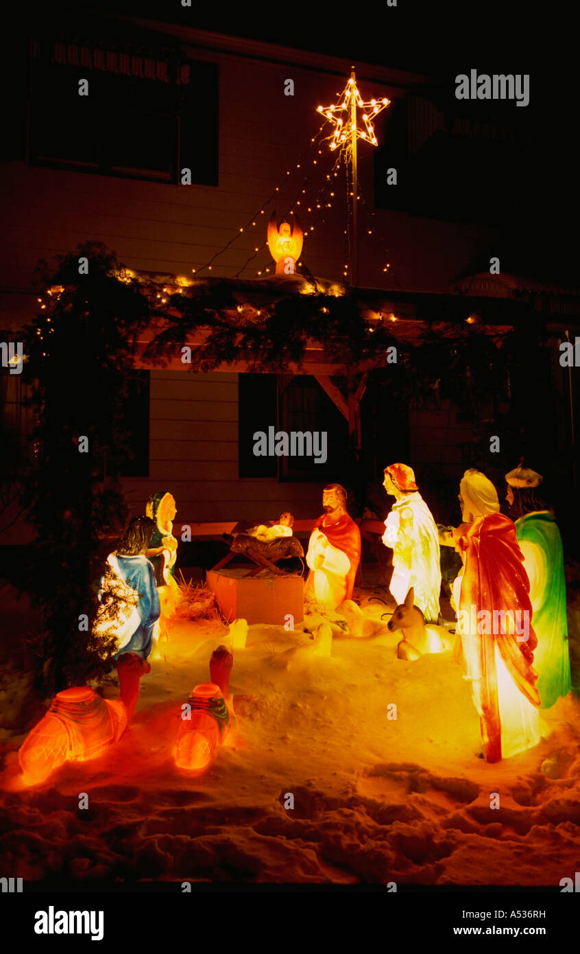 Outdoor Nativity scene in the snow. St Paul Minnesota USA Stock Photo ...