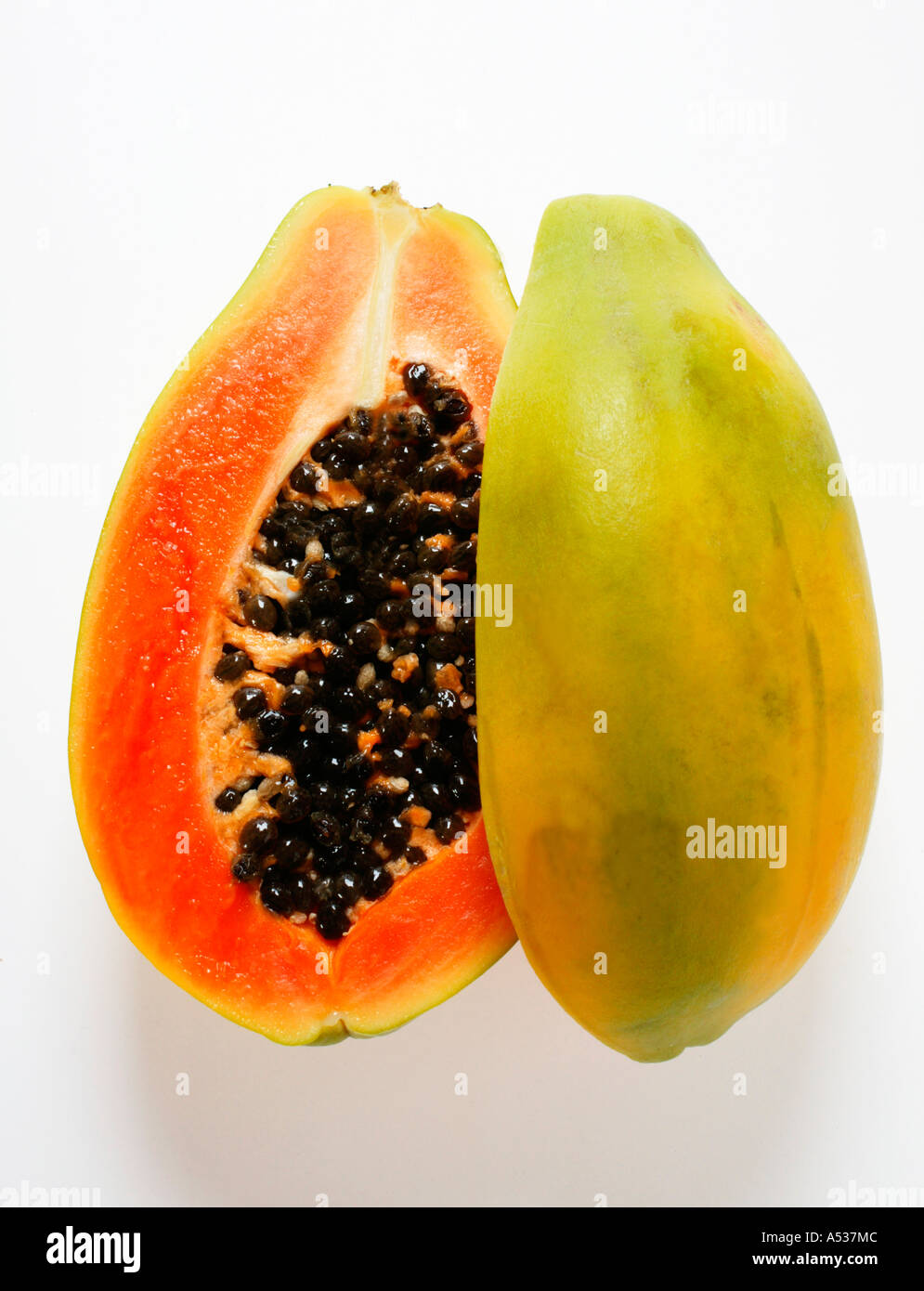 Fruit half halved papayas hi-res stock photography and images - Alamy