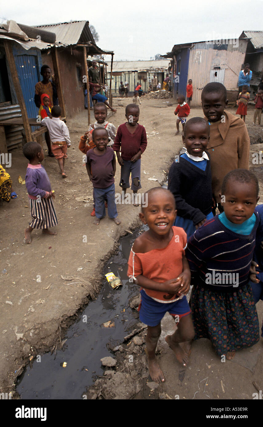kenya children slum street nairobi country developing nation less ...