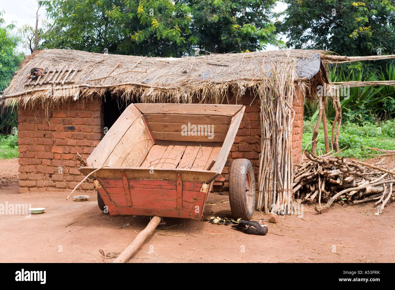 African cart hi-res stock photography and images - Alamy