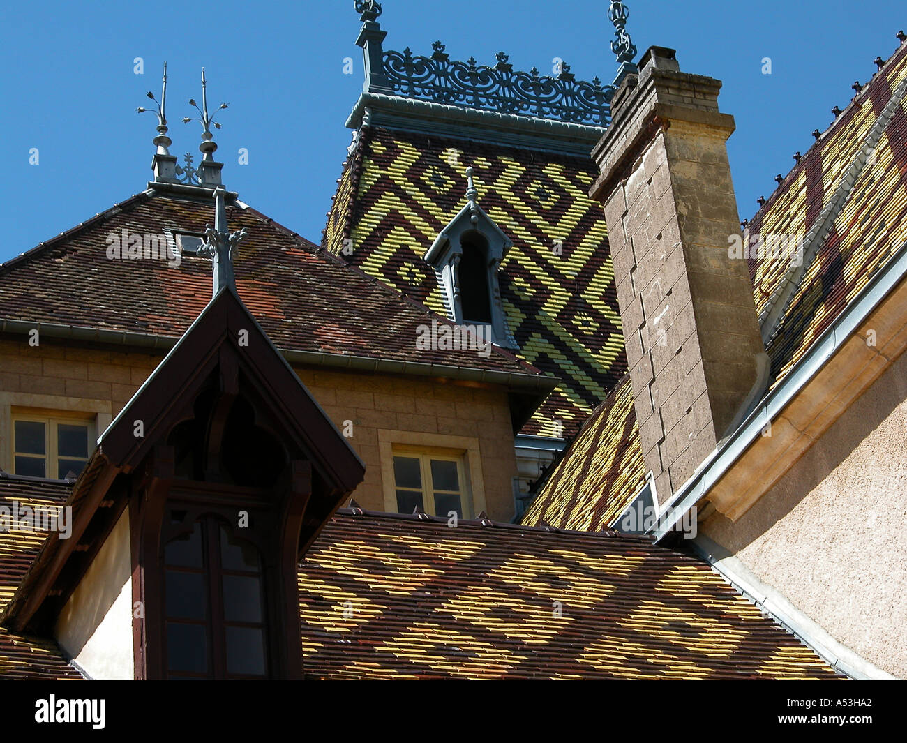 Roof detail ornamental tiles architecture traditional pattern ...