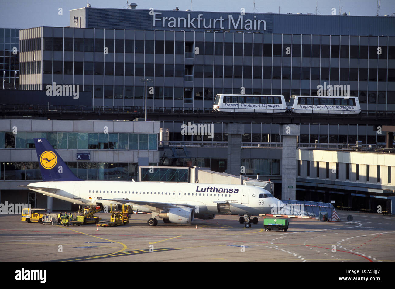 Boarding plane ramp hi-res stock photography and images - Alamy