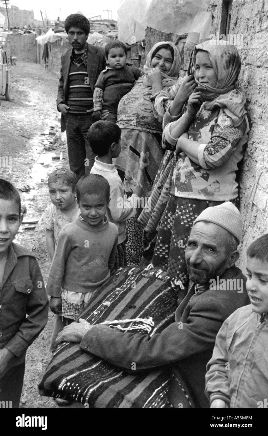 Painet ha1406 231 black and white poverty slum dwellers tehran iran ...