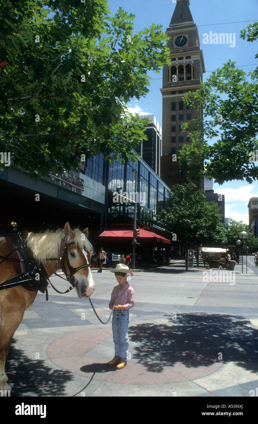 A View Of The Shopping Mall In Downtown Denver,Colorado,USA Stock Photo ...