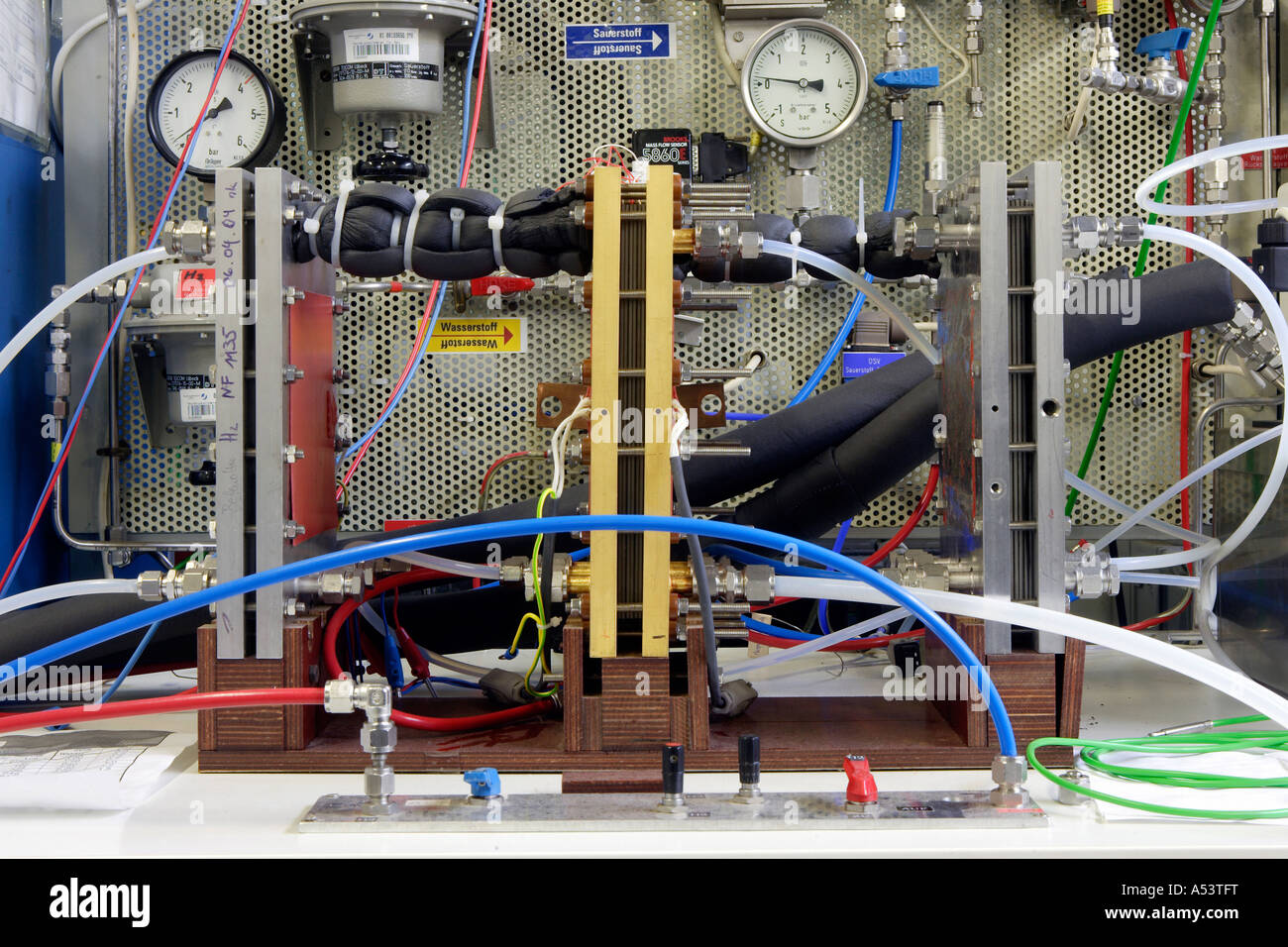 Fuel Cell Stock Photos & Fuel Cell Stock Images - Alamy