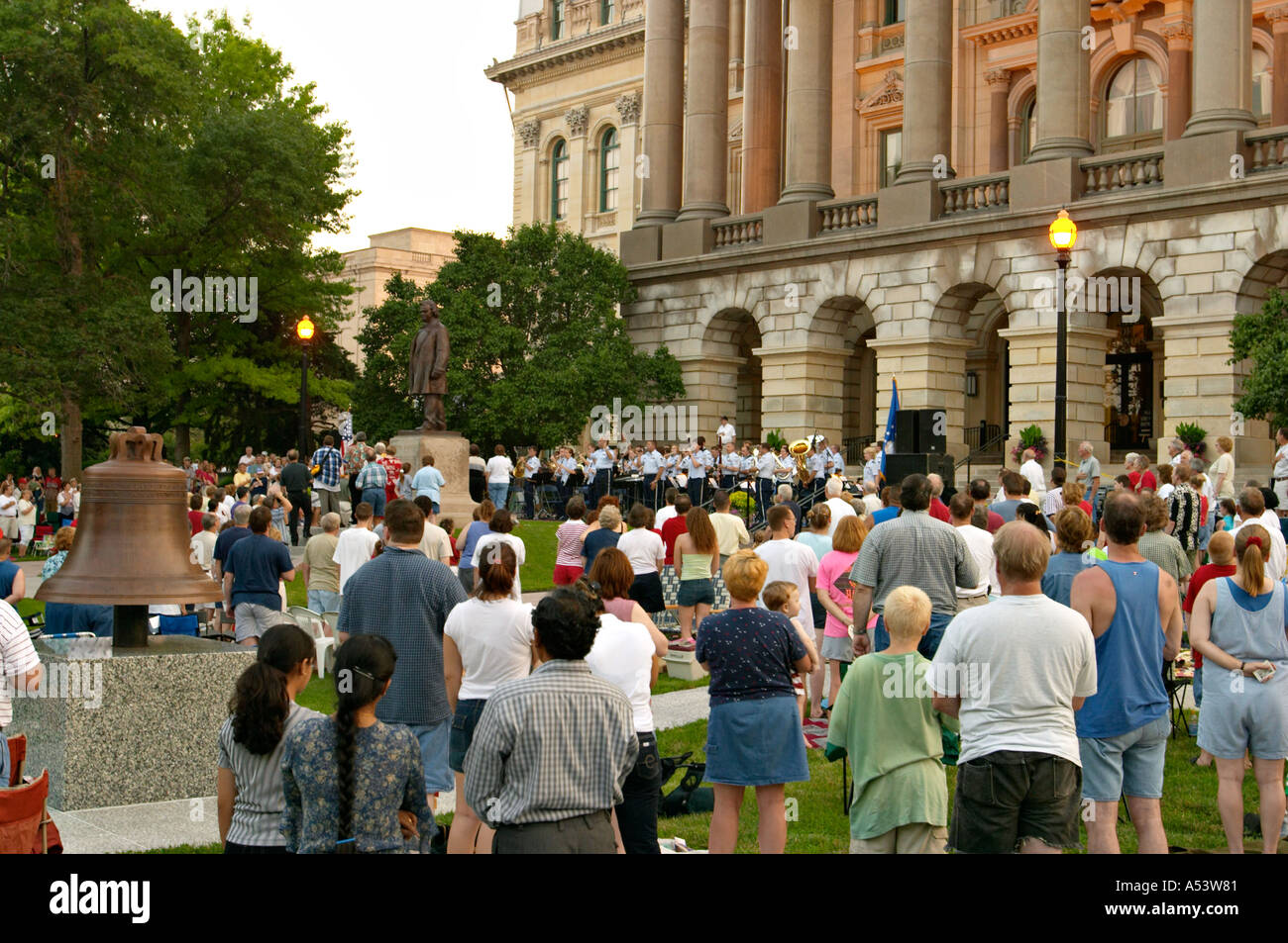 ILLINOIS Springfield Fourth of July outdoor concert capitol building ...