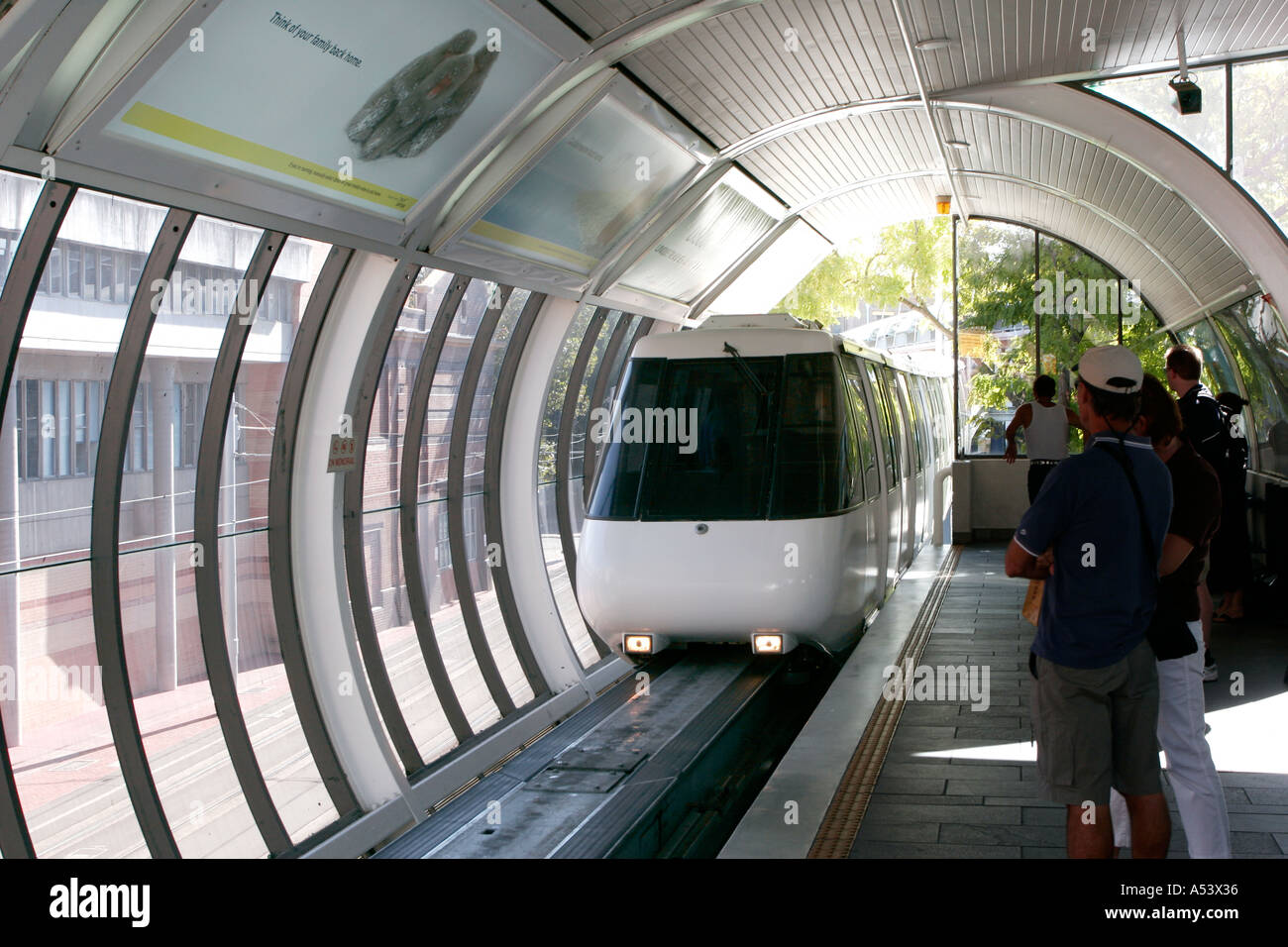 Train on the sydney monorail entering a station Stock Photo - Alamy