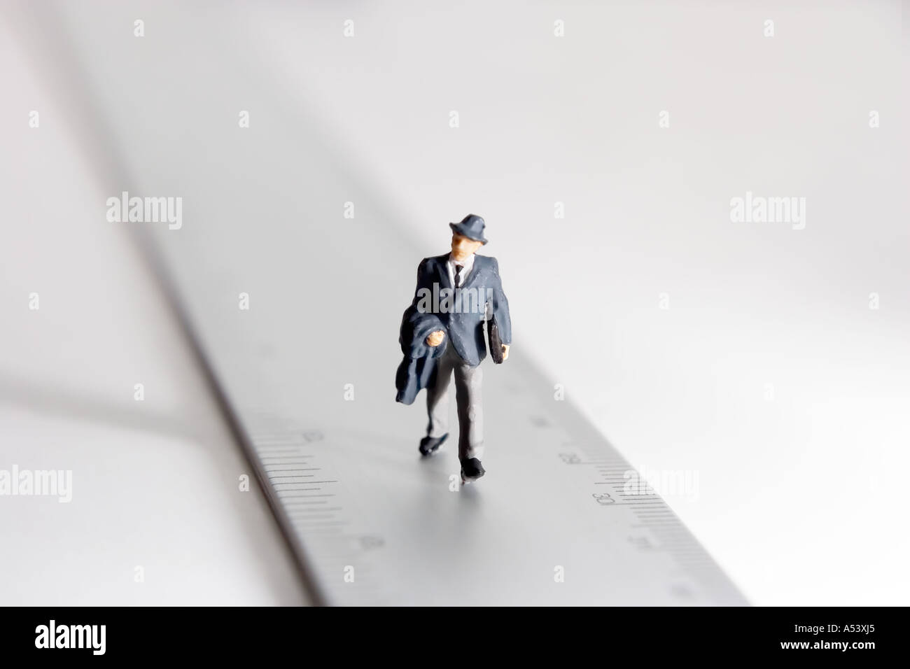 Yardstick measure hi-res stock photography and images - Alamy