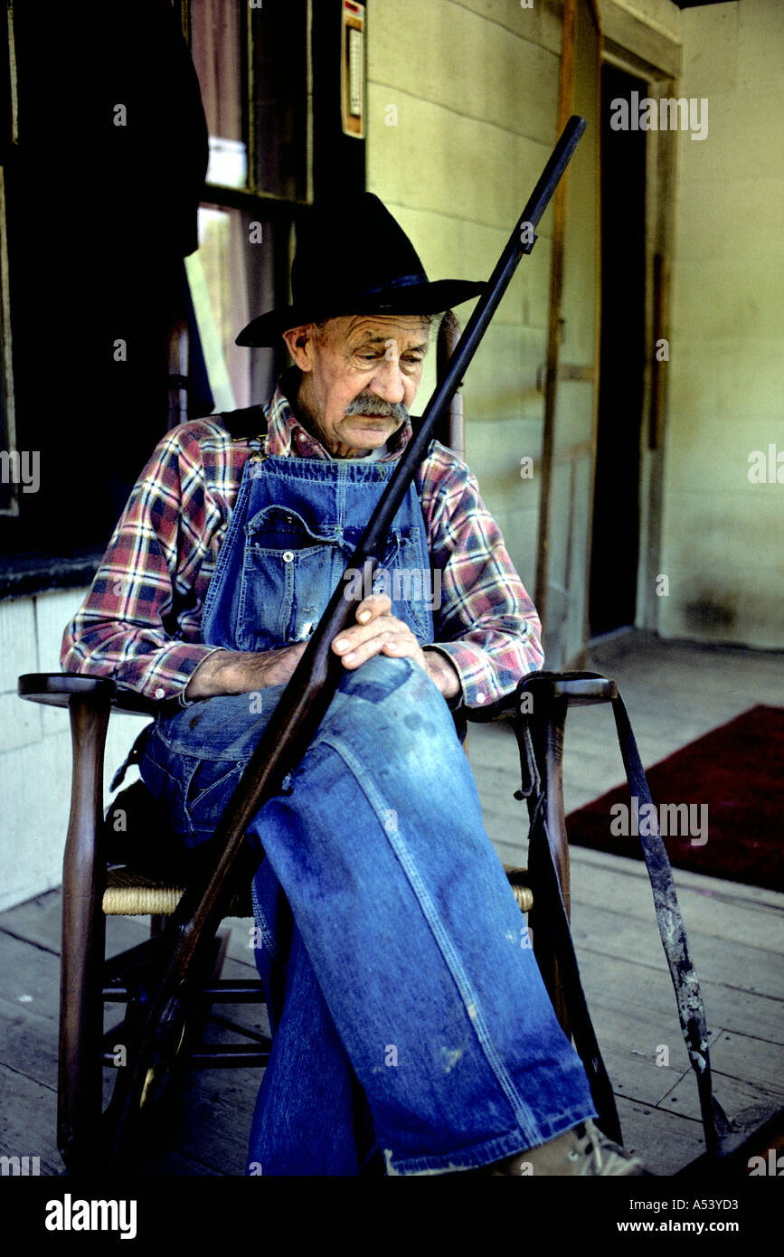 Upright rifle hi-res stock photography and images - Alamy