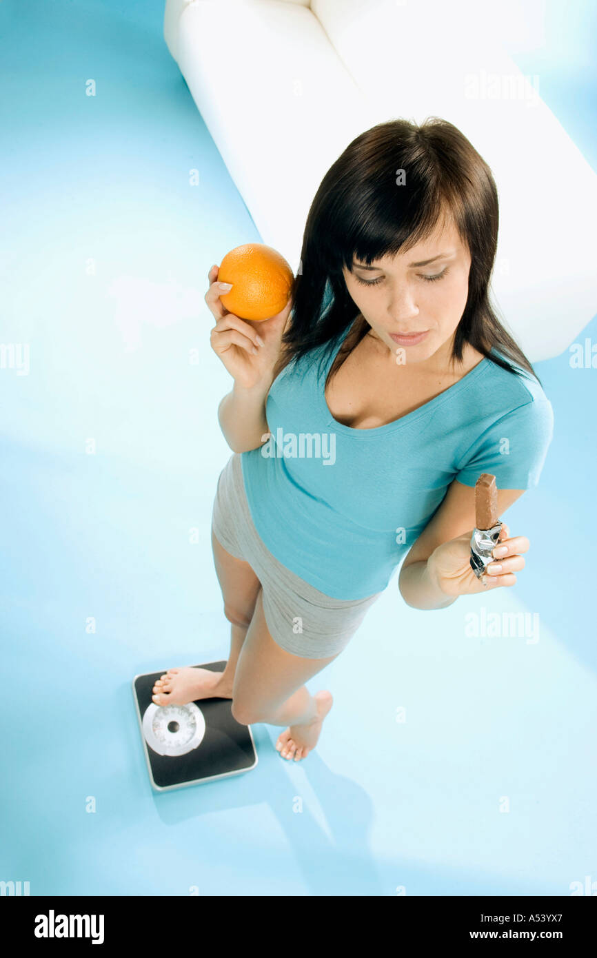 Weighing scale pictures hi-res stock photography and images - Alamy