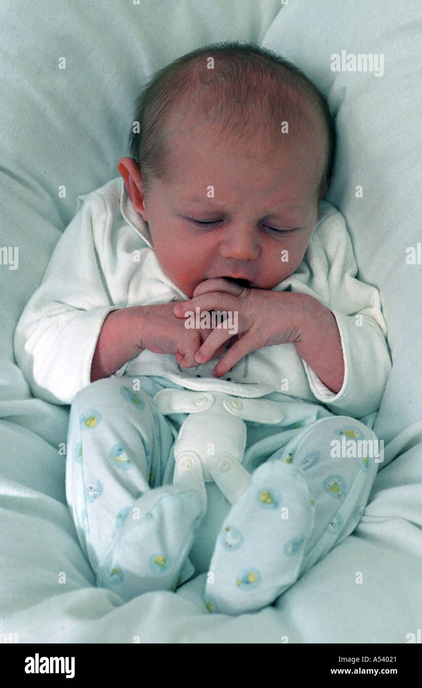 Baby snug hi-res stock photography and images - Alamy