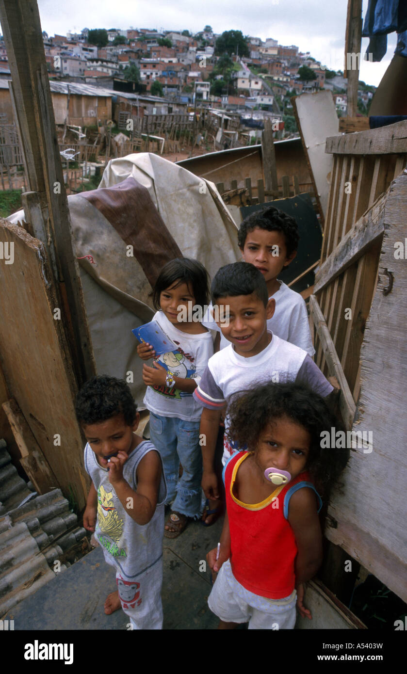 Painet ha2369 5194 brazil children slum dwellers sao paulo country ...