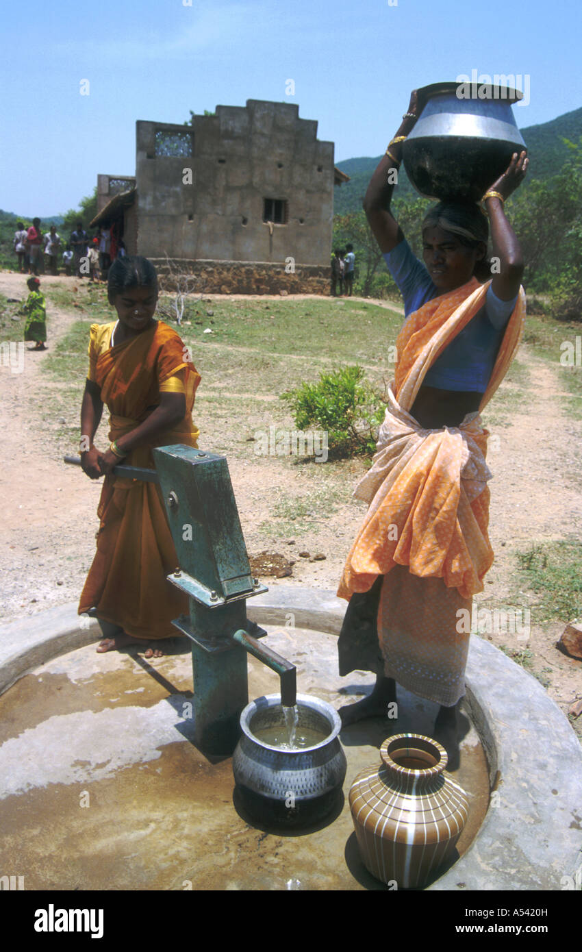 Painet ha2480 5314 india water villagers taking handpump well tamil ...