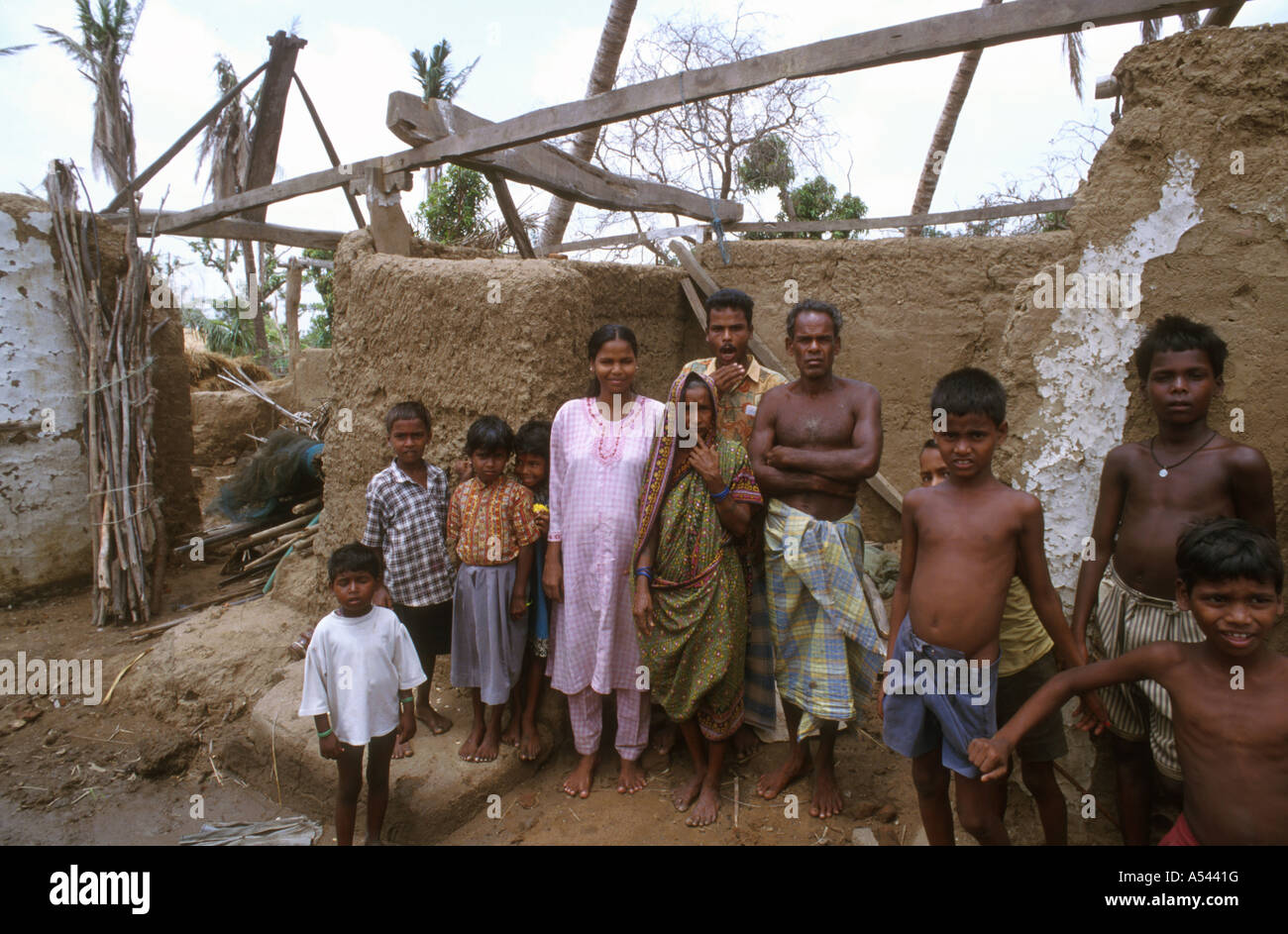 India cyclone damage hi-res stock photography and images - Alamy