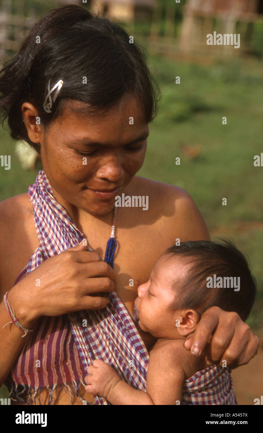 Painet ha2656 5511 cambodia women mothering mother feeding child ...