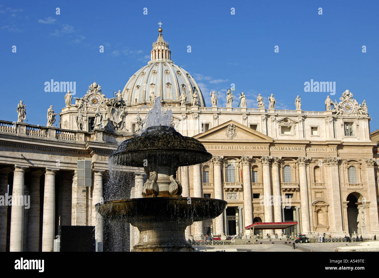 Saint peter vatican hi-res stock photography and images - Alamy