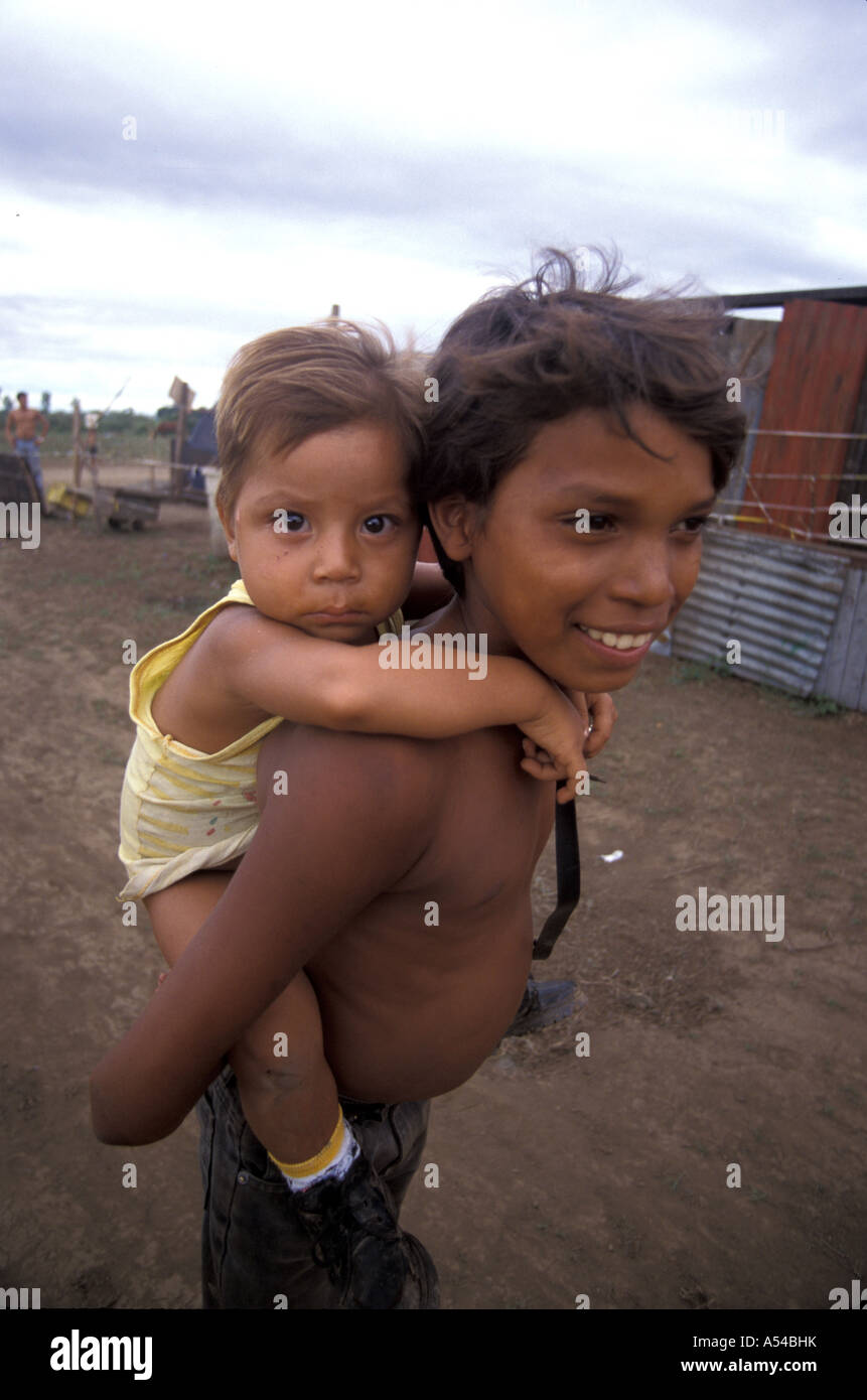 Children nicaragua play hi-res stock photography and images - Alamy