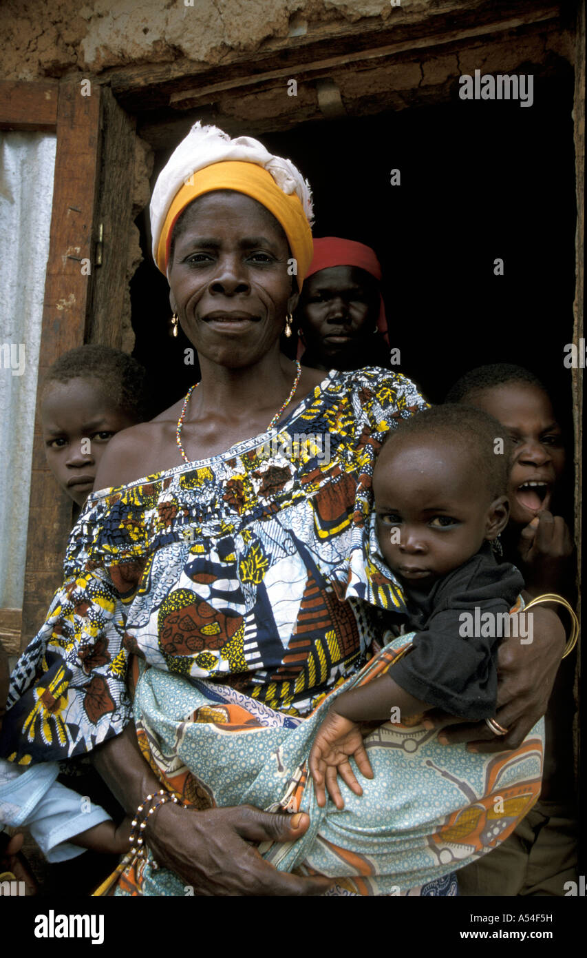 Painet hn2088 7557 benin woman baby hangar village bembereke country ...