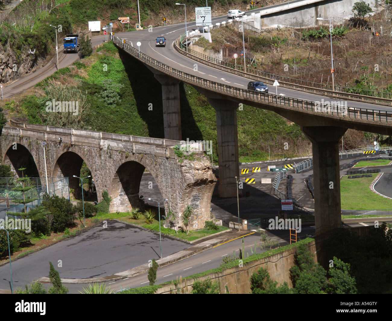 Old and new bridge Stock Photo - Alamy