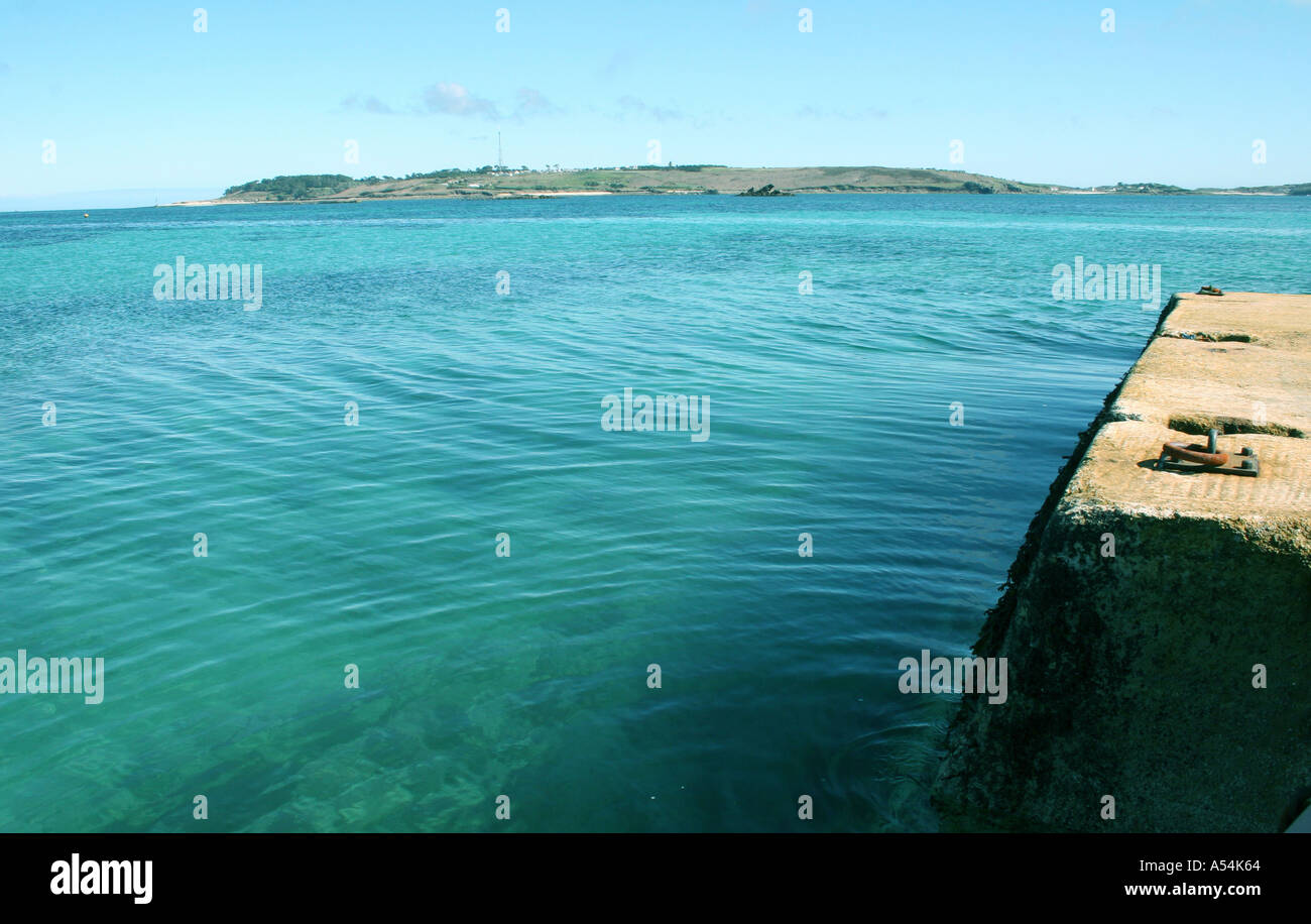 Island seaside jetty geography hi-res stock photography and images - Alamy