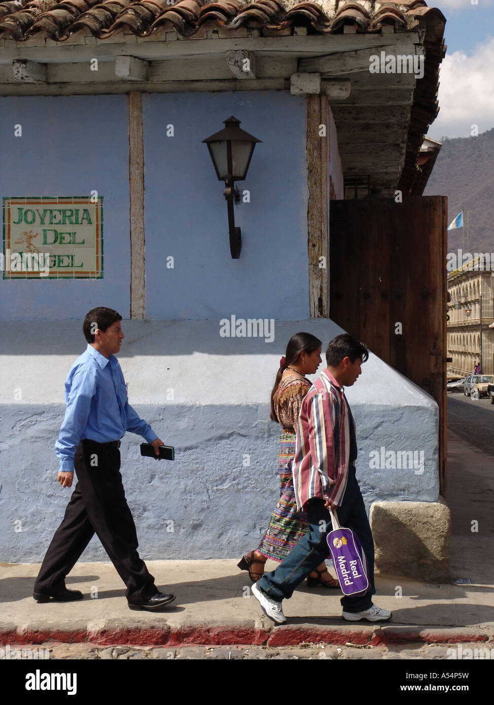 Painet ip1751 guatemala street scene antigua country developing nation ...