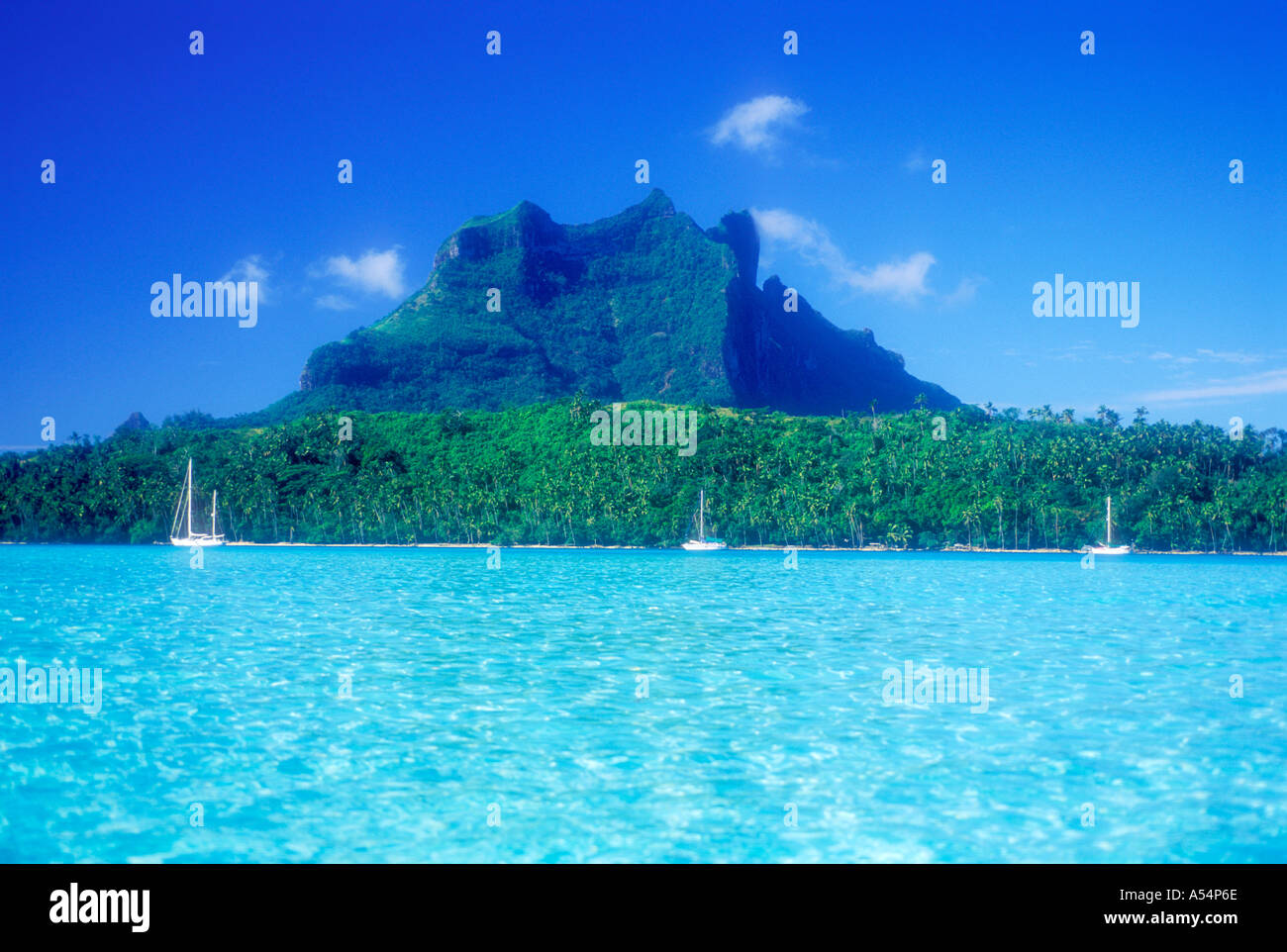 Mount otemanu bora bora island hi-res stock photography and images - Alamy