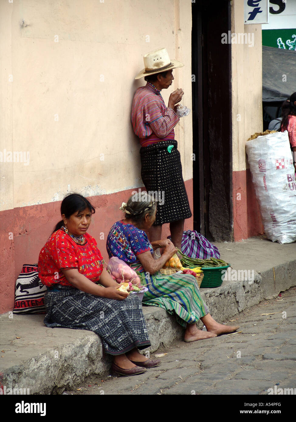 Painet ip1791 guatemala weekly mayan market san lucas toliman country ...