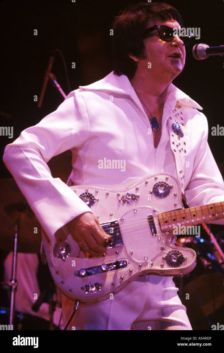 Roy orbison music guitar hi-res stock photography and images - Alamy