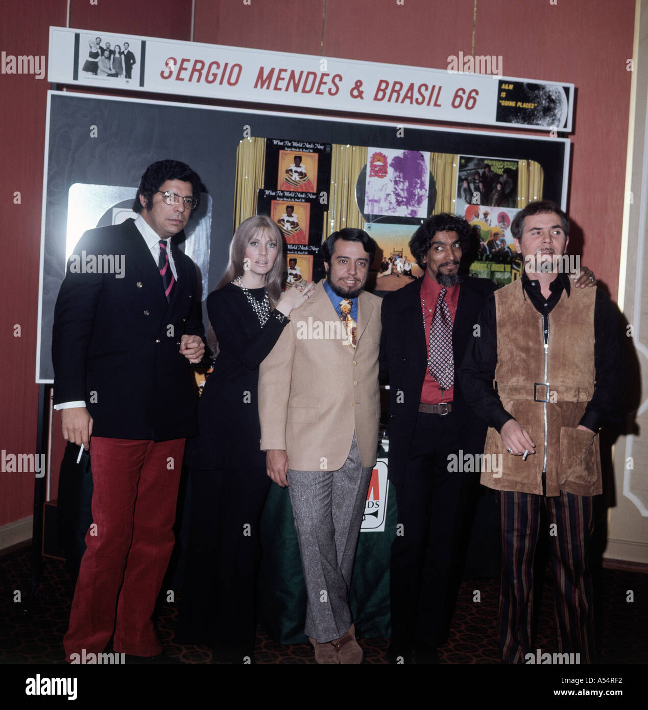Sergio mendes hi-res stock photography and images - Alamy