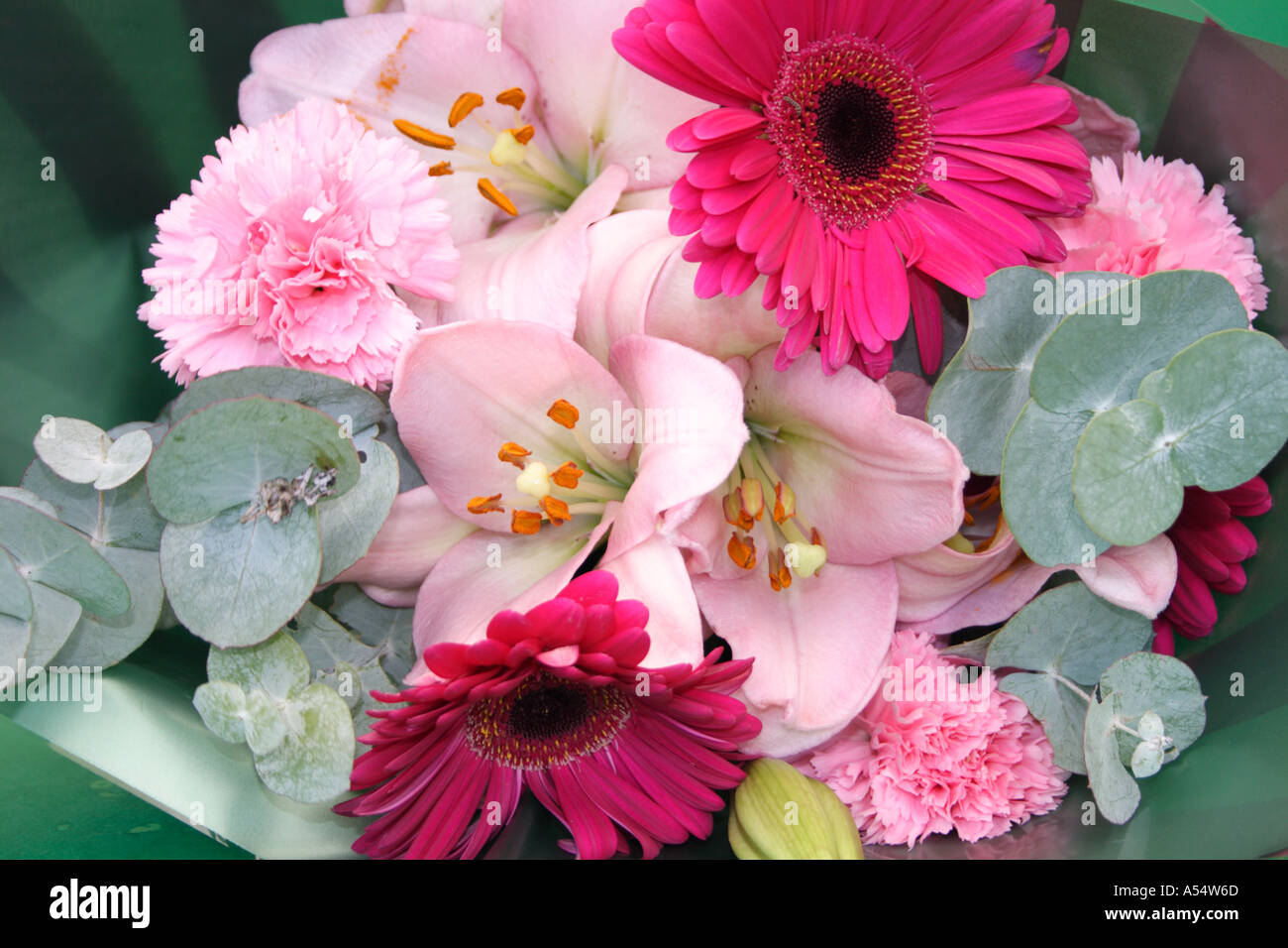 A BUNCH OF LILIUM GERBERA AND CARNATION FLOWERS Stock Photo - Alamy