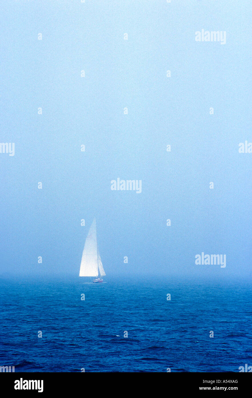 Fog navigation hi-res stock photography and images - Alamy