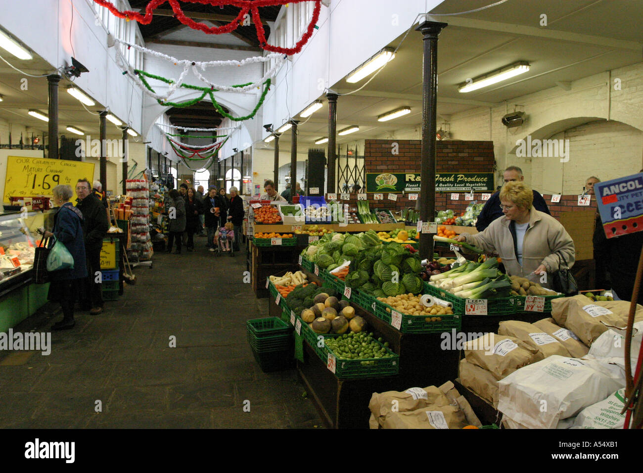 Devizes indoor market Stock Photo - Alamy