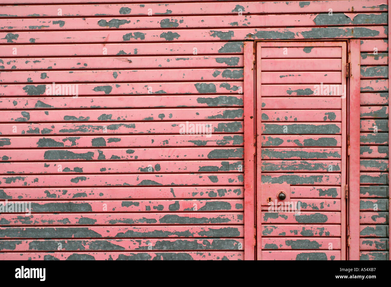 Old shop shutters hi-res stock photography and images - Alamy