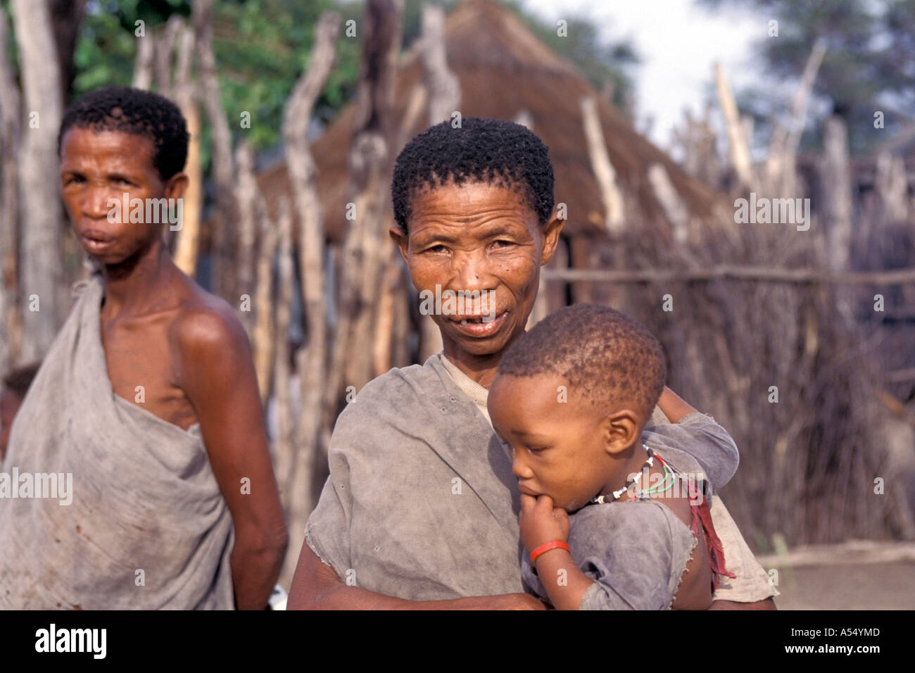 Bushman mother with children hi-res stock photography and images - Alamy