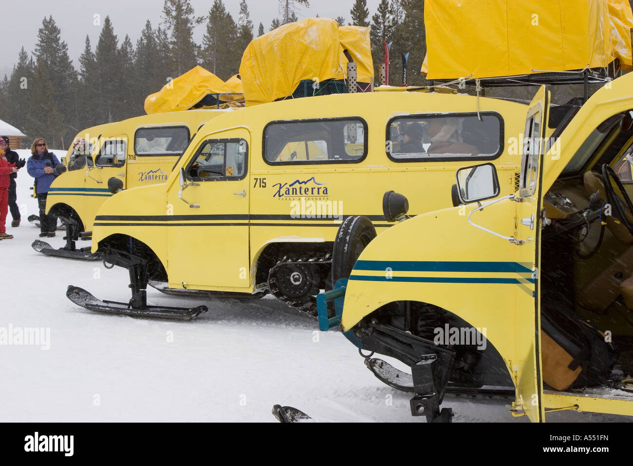 Snow Coach Stock Photos & Snow Coach Stock Images - Alamy
