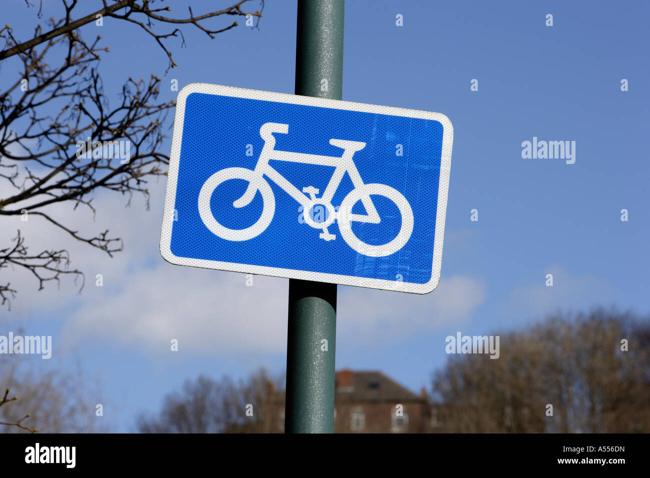 Cycle track road sign Stock Photo - Alamy